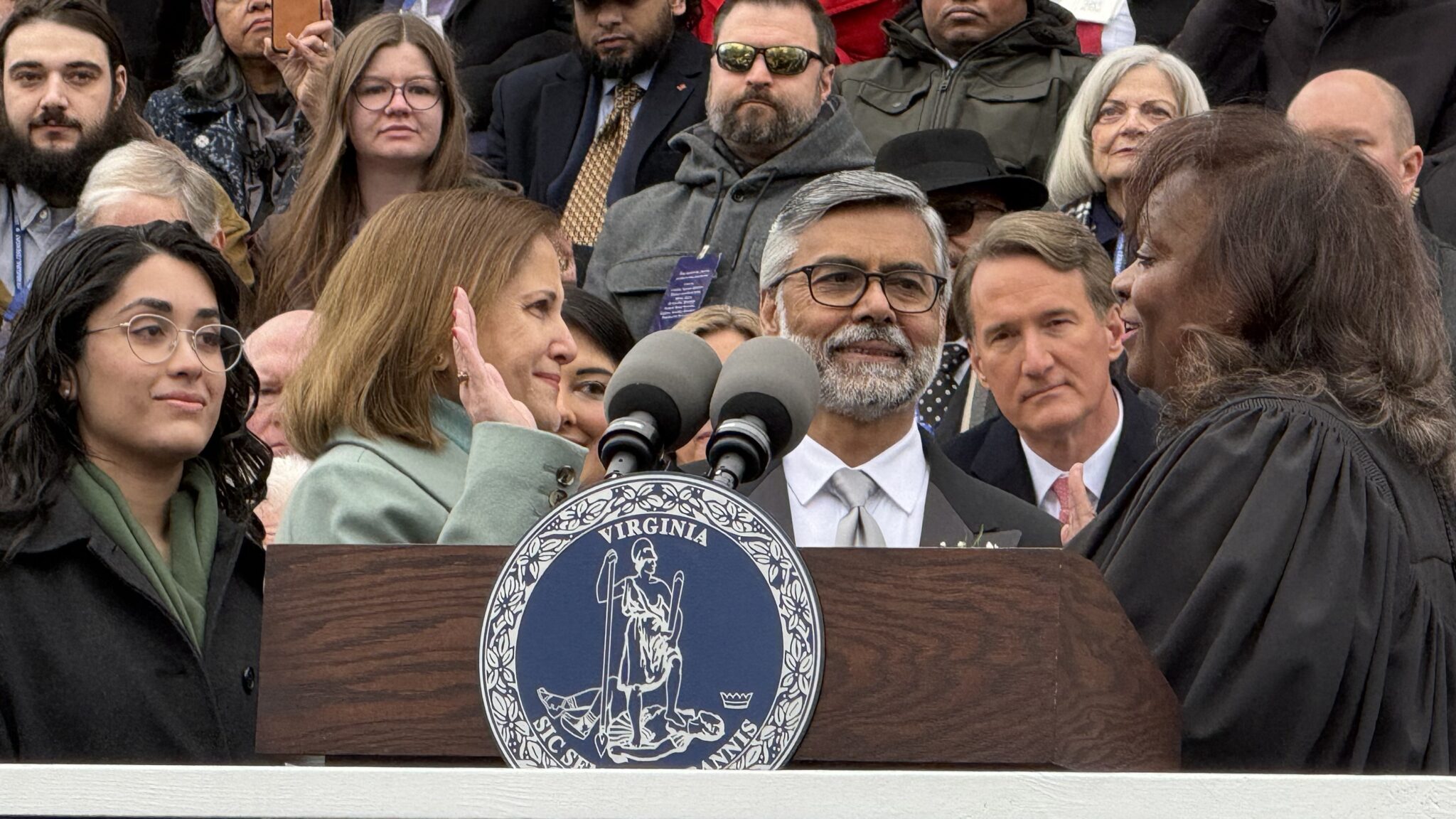 Abigail Spanberger Makes History, Sworn In as Virginia’s 75th Governor ...